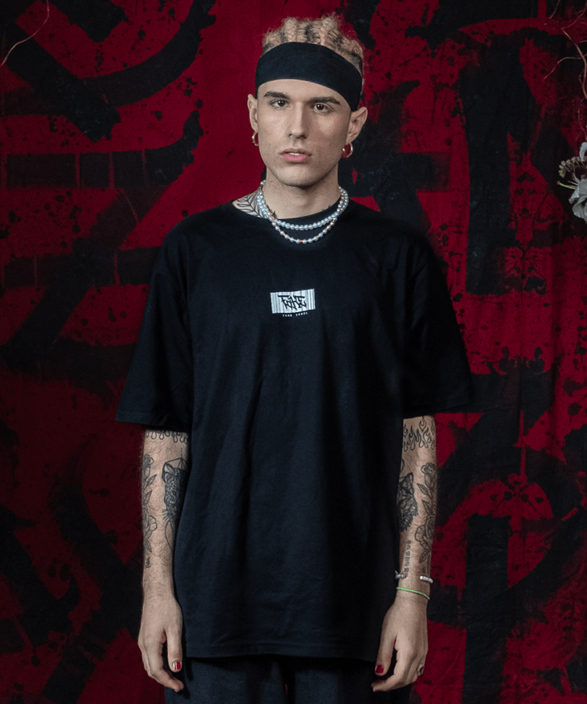 TSHIRTS - Fake Label